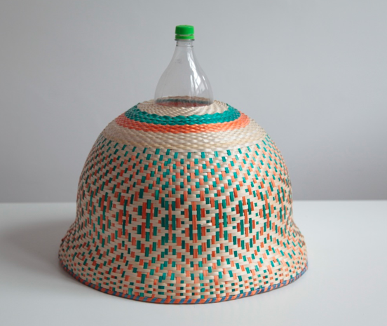 Pet Lamp Project - turning plastic bottles into lighting | Decomag